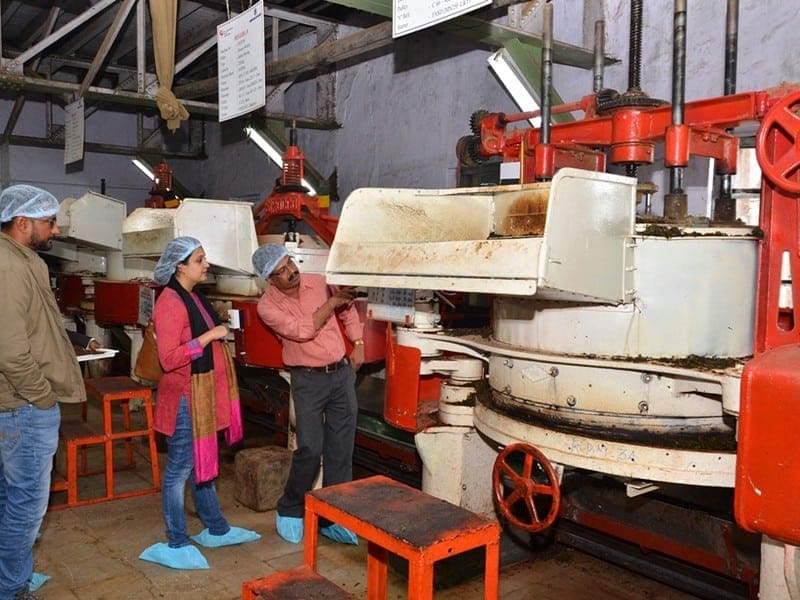 100 year Lockhart Tea Factory Munnar | Munnar Insider Travel Blog