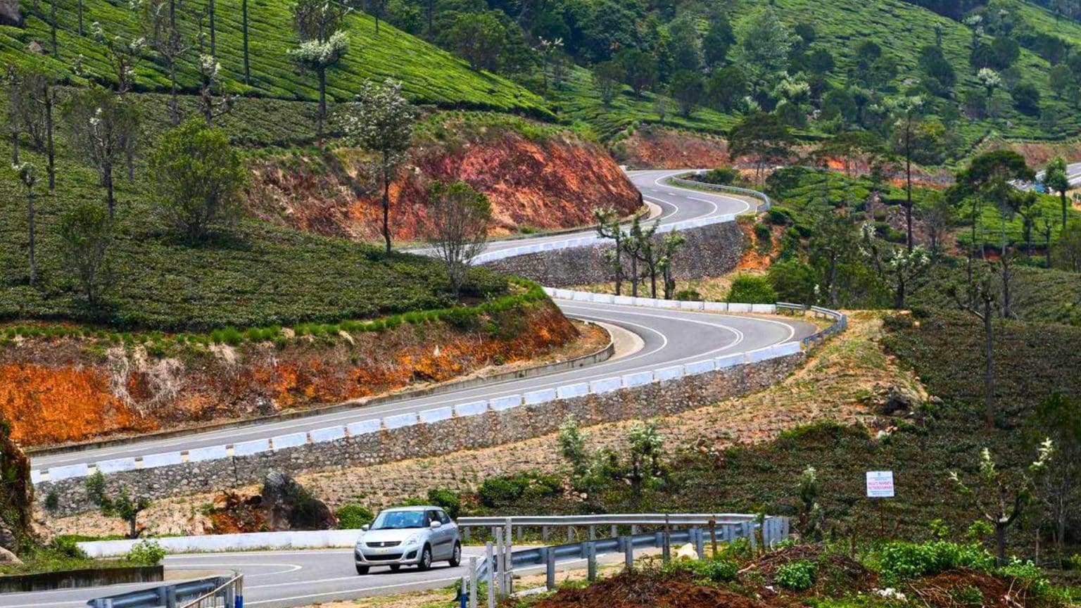 Aluva to Munnar- Distance, Bus Timings, Taxi Fare and Routes | Munnar ...